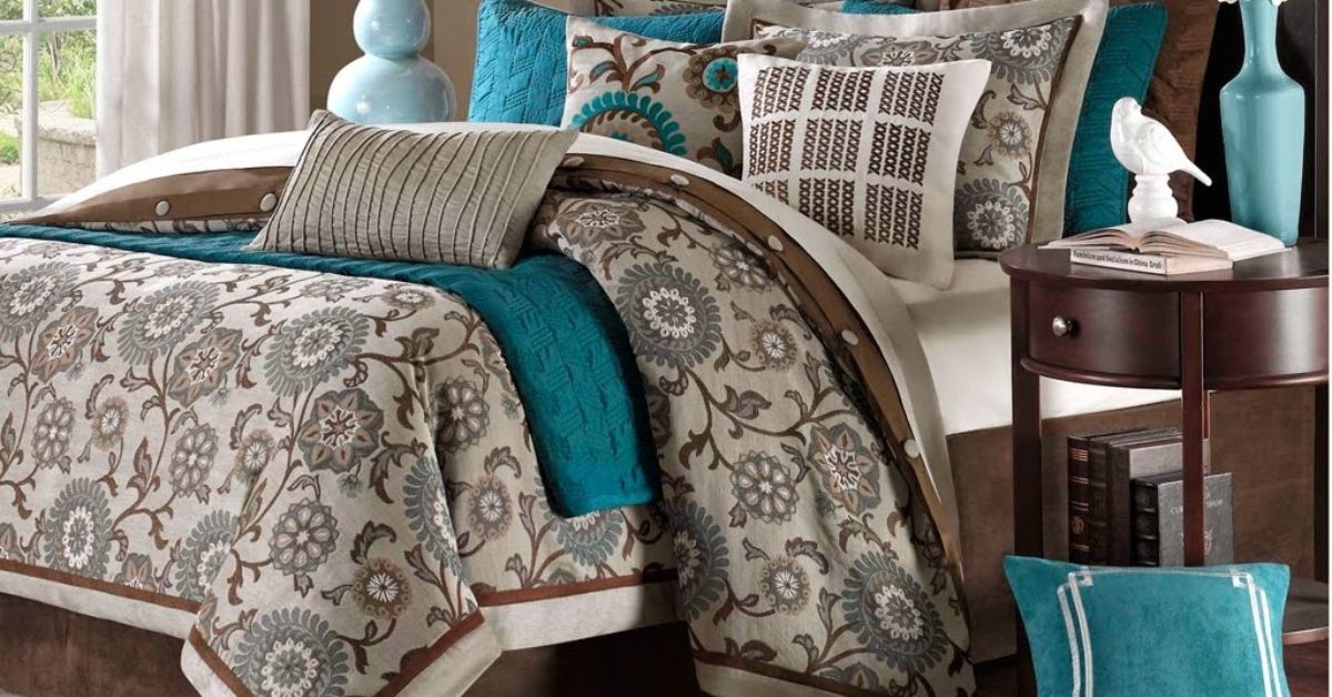 10 Ideas To Style Your Patterned Bedding