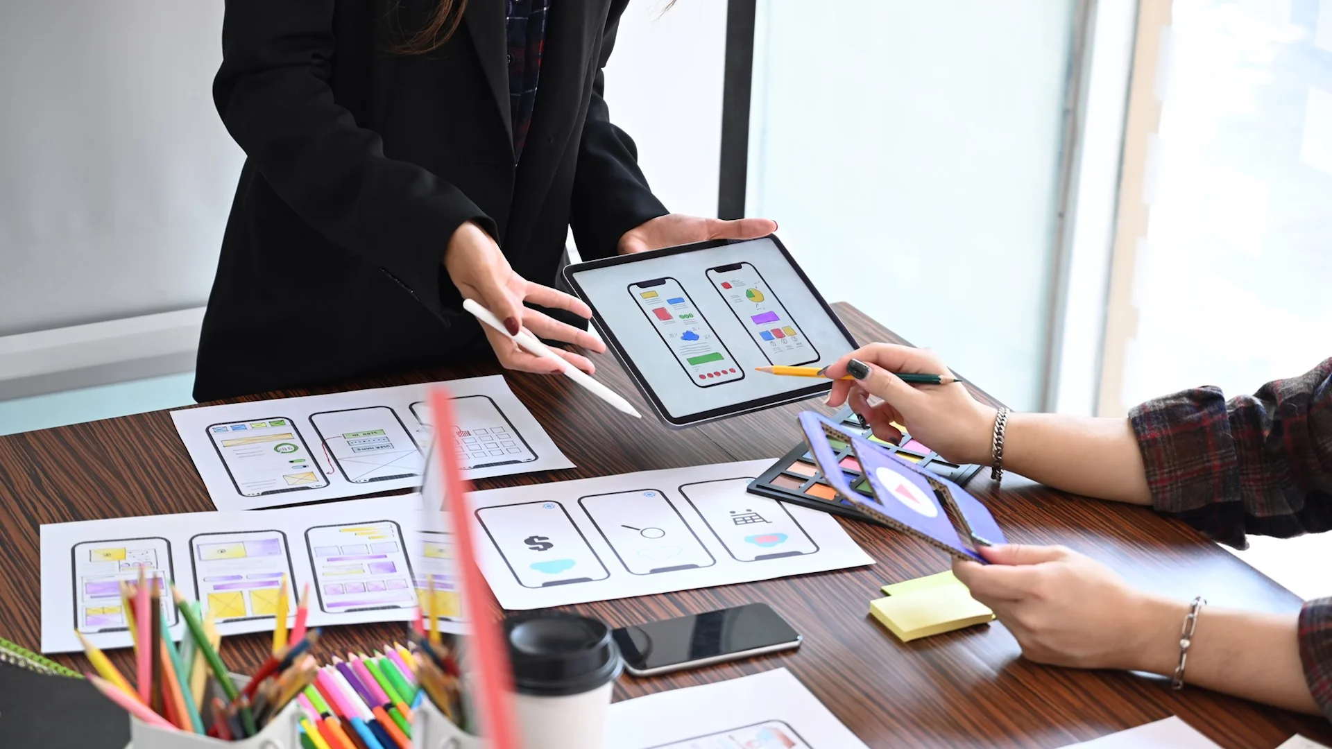 Choosing the Right UI/UX Design Agency: What to Look For in Crafting ...